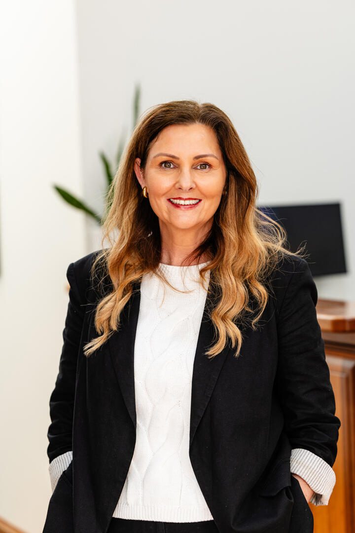 MaryJane Hulls - Ontario Family Practice